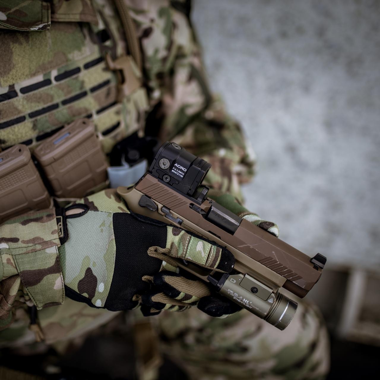 Aimpoint ACRO P-2™ Black 3.5 MOA - Red Dot Reflex Sight | Reactive ...